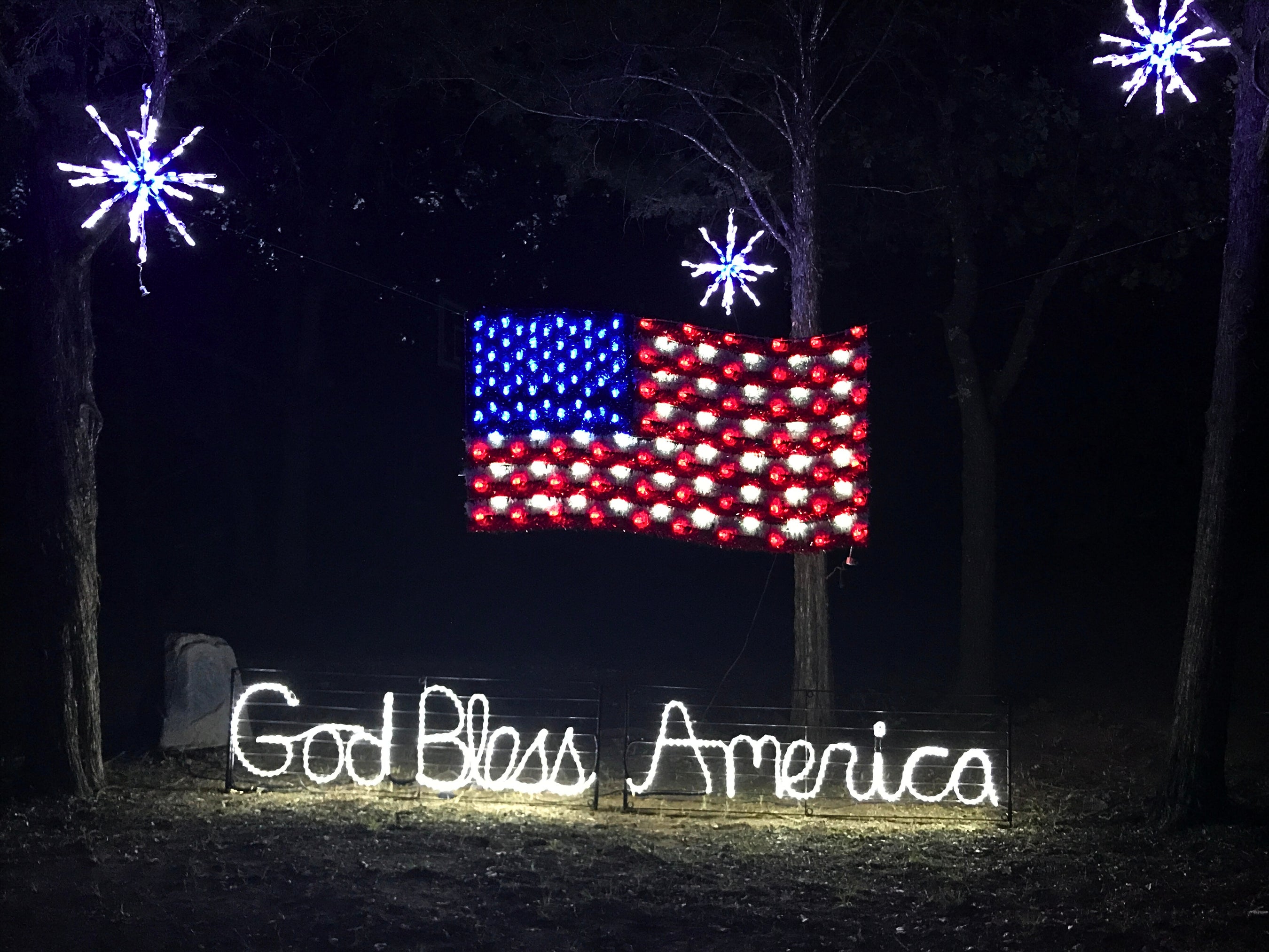 Holiday Lights | Outdoor Christmas Lighting, Commercial LED Displays ...